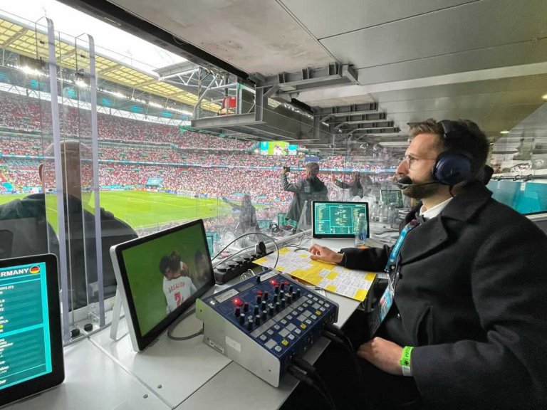 Dans la peau d’un commentateur sportif