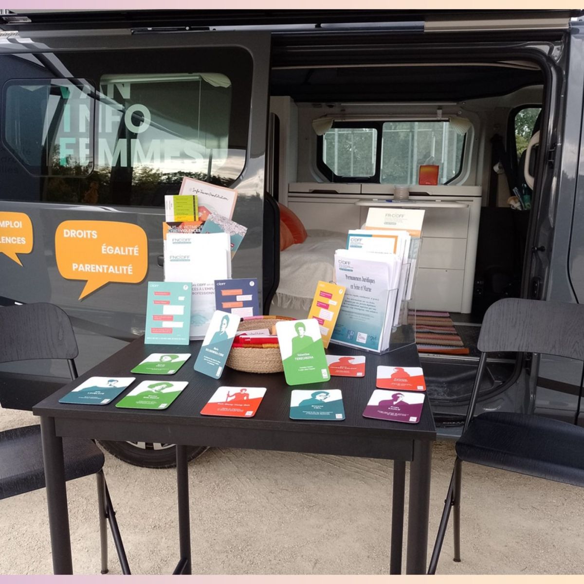 Le Van Info Femmes : un projet itinérant pour l'égalité et l'écoute